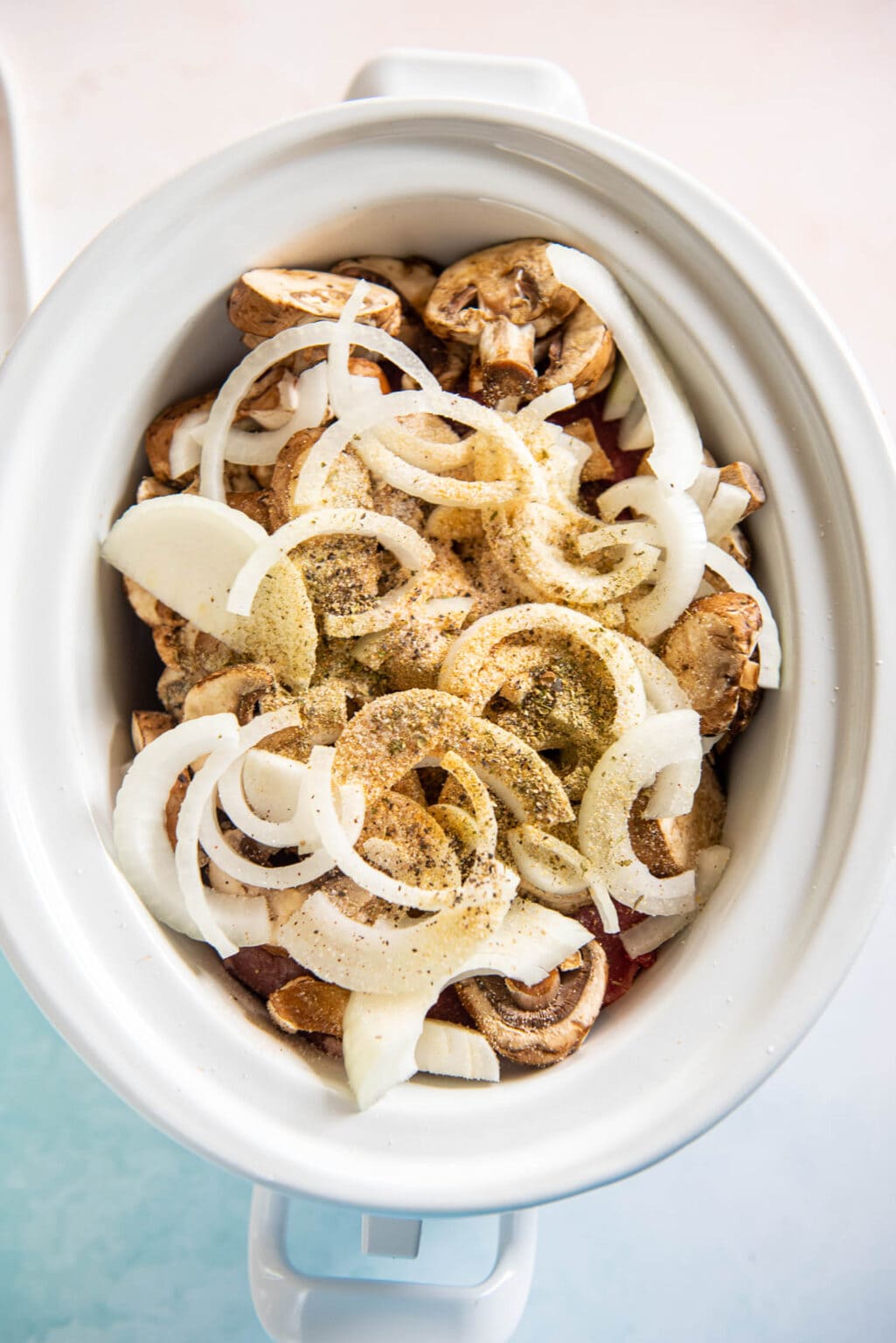 Easy Slow Cooker Round Steak Recipe - Slow Cooker Gourmet