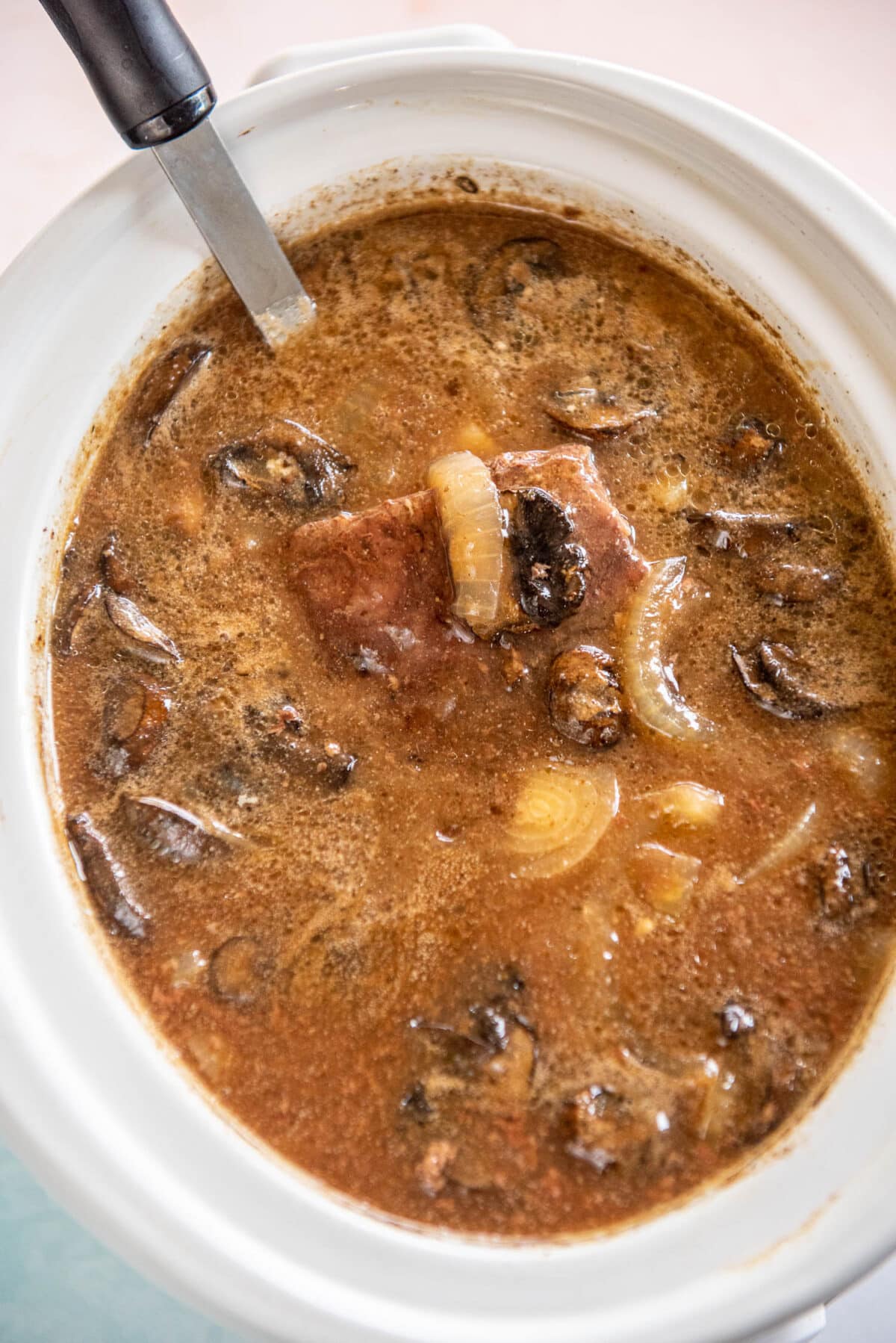 Easy Slow Cooker Round Steak Recipe - Slow Cooker Gourmet